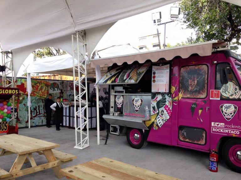 Un foodtruck con rock y comida prehispánica - Máspormás