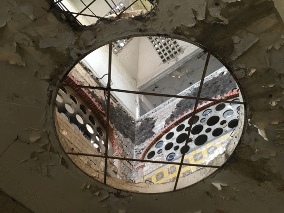 ¿Hay fantasmas en la Posada del Sol? Conoce su historia