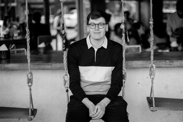 “Solo haciendo preguntas surgen las ideas”: Michael Driver en entrevista